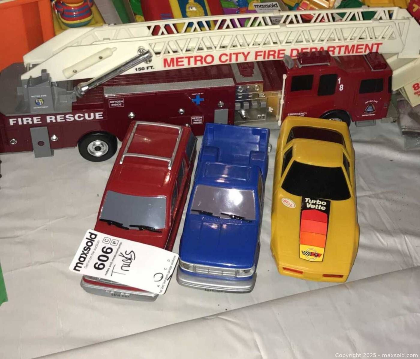 Toy Vehicle Lot – Fire Truck, Cars & Trucks | Maxsold