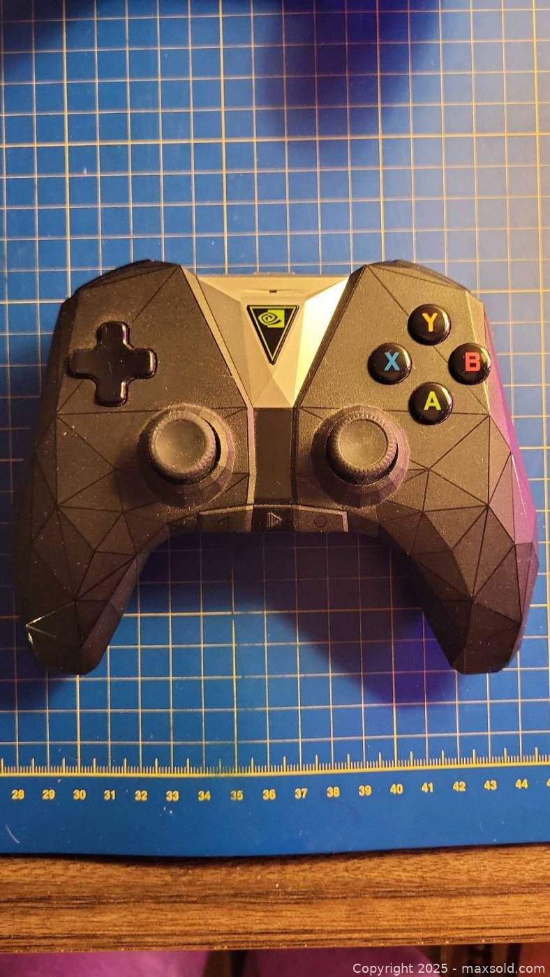NVIDIA SHIELD gaming controllers x 2 | Toronto (Ontario, Canada) SELLER ...