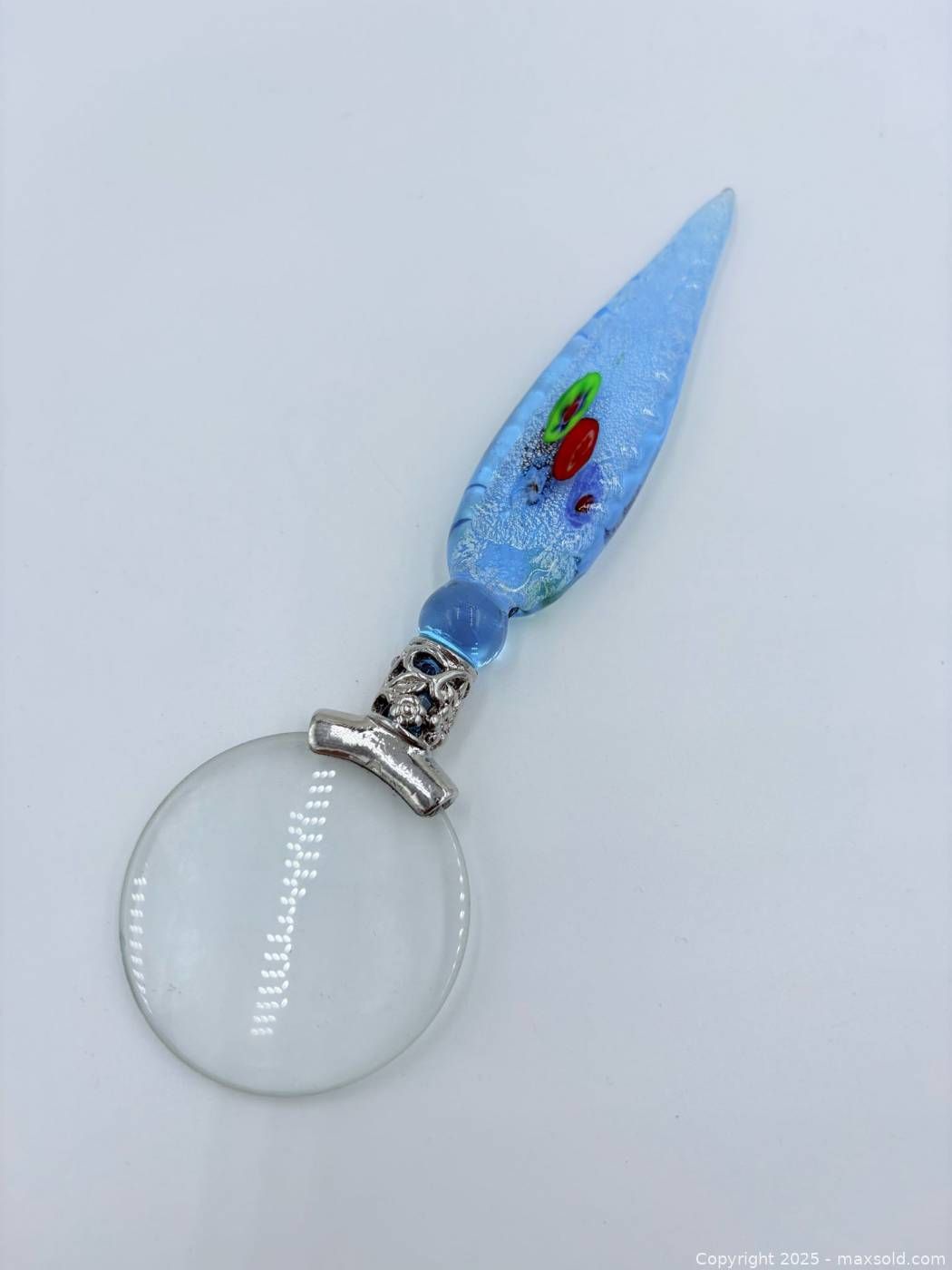 Art glass handled magnifying glass | Maxsold