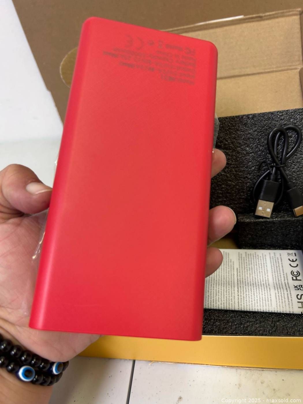 hinne power bank model HE31 new | Brampton (Ontario, Canada) PARTNER ...