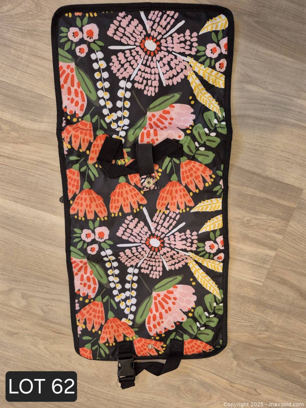 Thirty-One hanging travel organizer | Maxsold