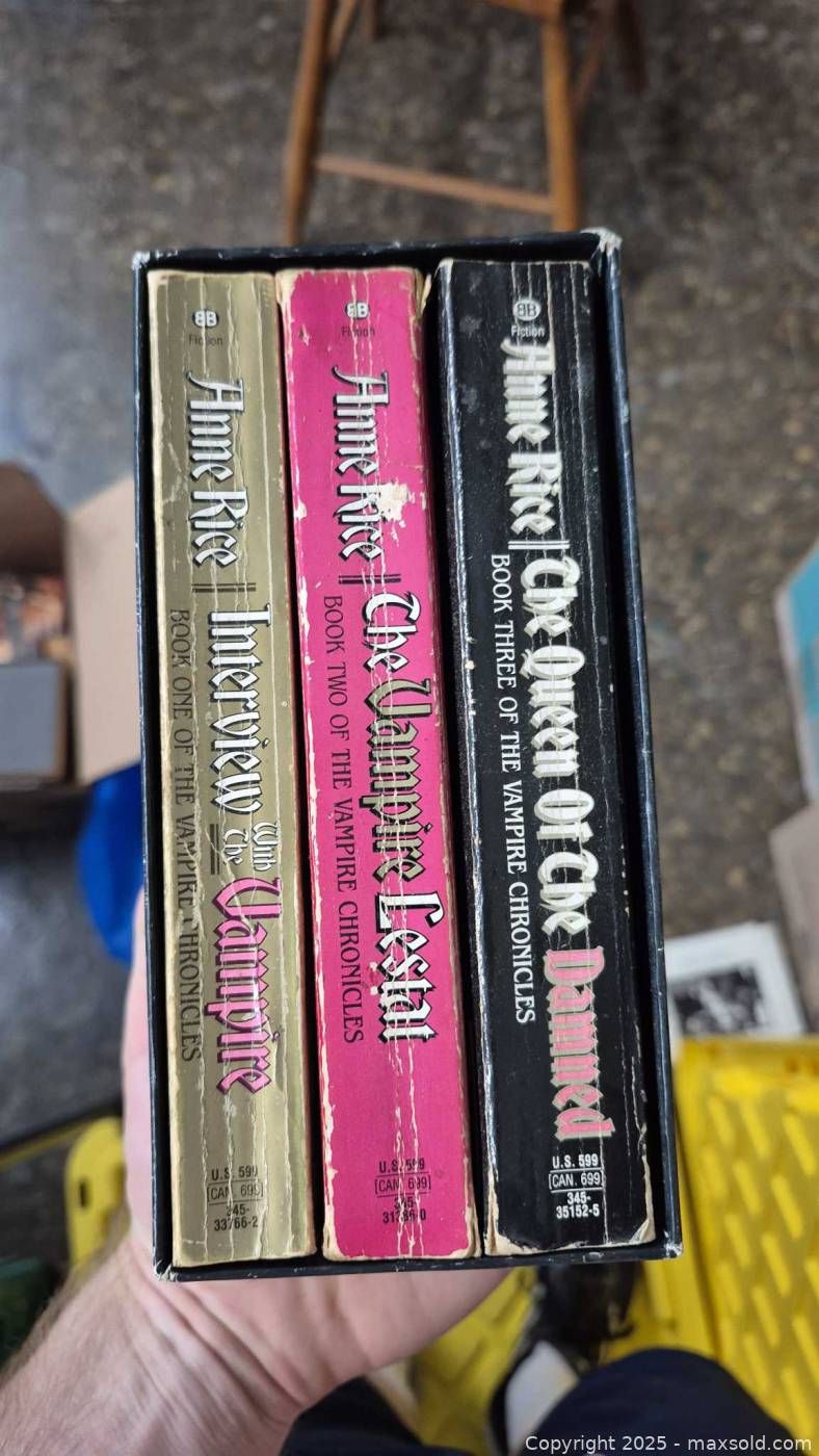 Anne Rice The Vampire Chronicles boxed set | Maxsold