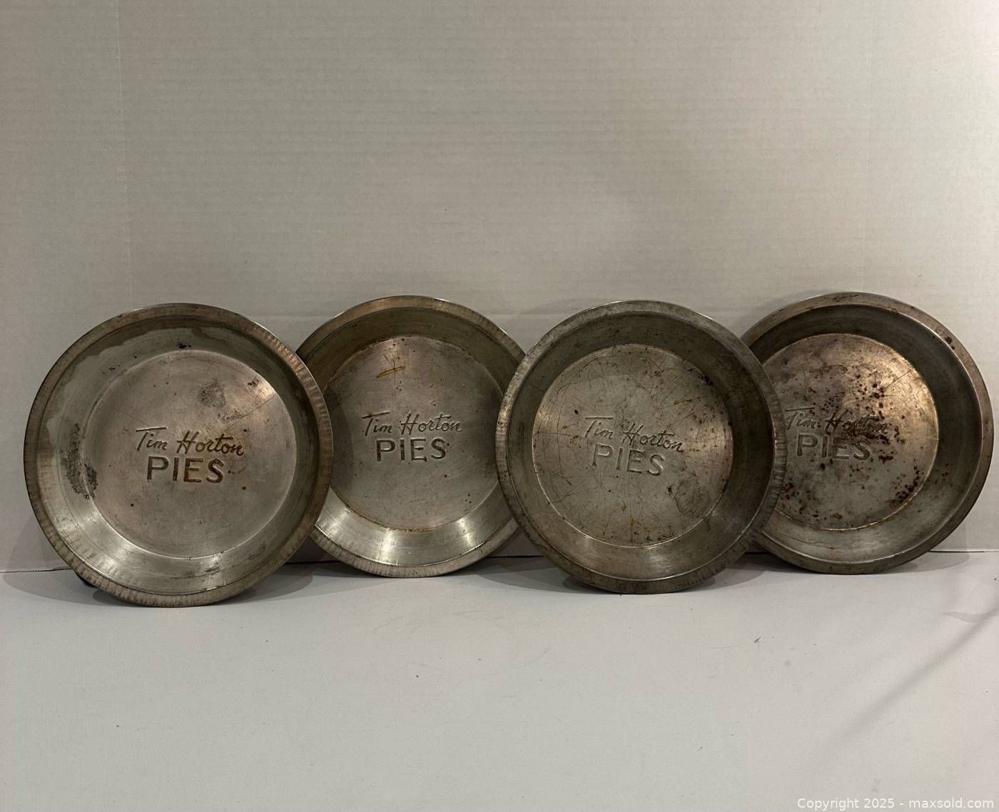 4 Tim Horton Pies aluminum baking tins | Maxsold