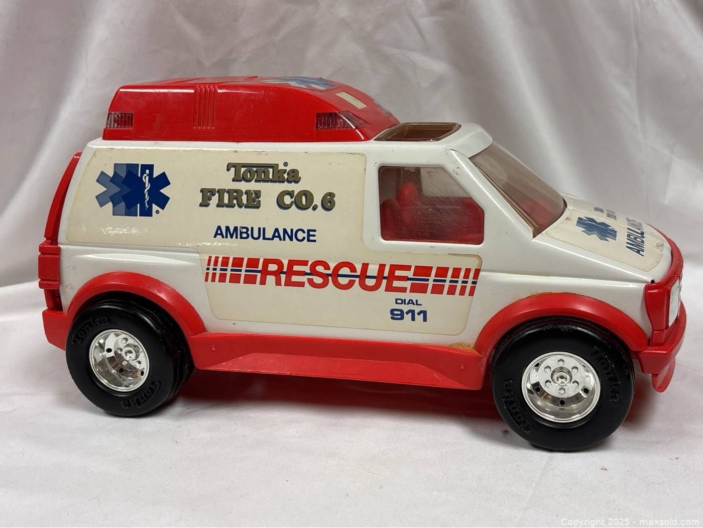 Tonka Fire Co. Rescue 911 ambulance and Fisher-Price green van | Maxsold