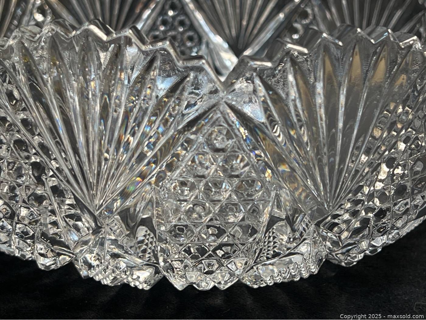 Hoya Crystal Cut Crystal Bowl | Maxsold