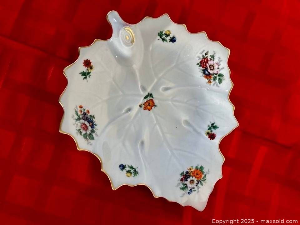 Limoges France leaf-shaped porcelain condiment dish | Maxsold