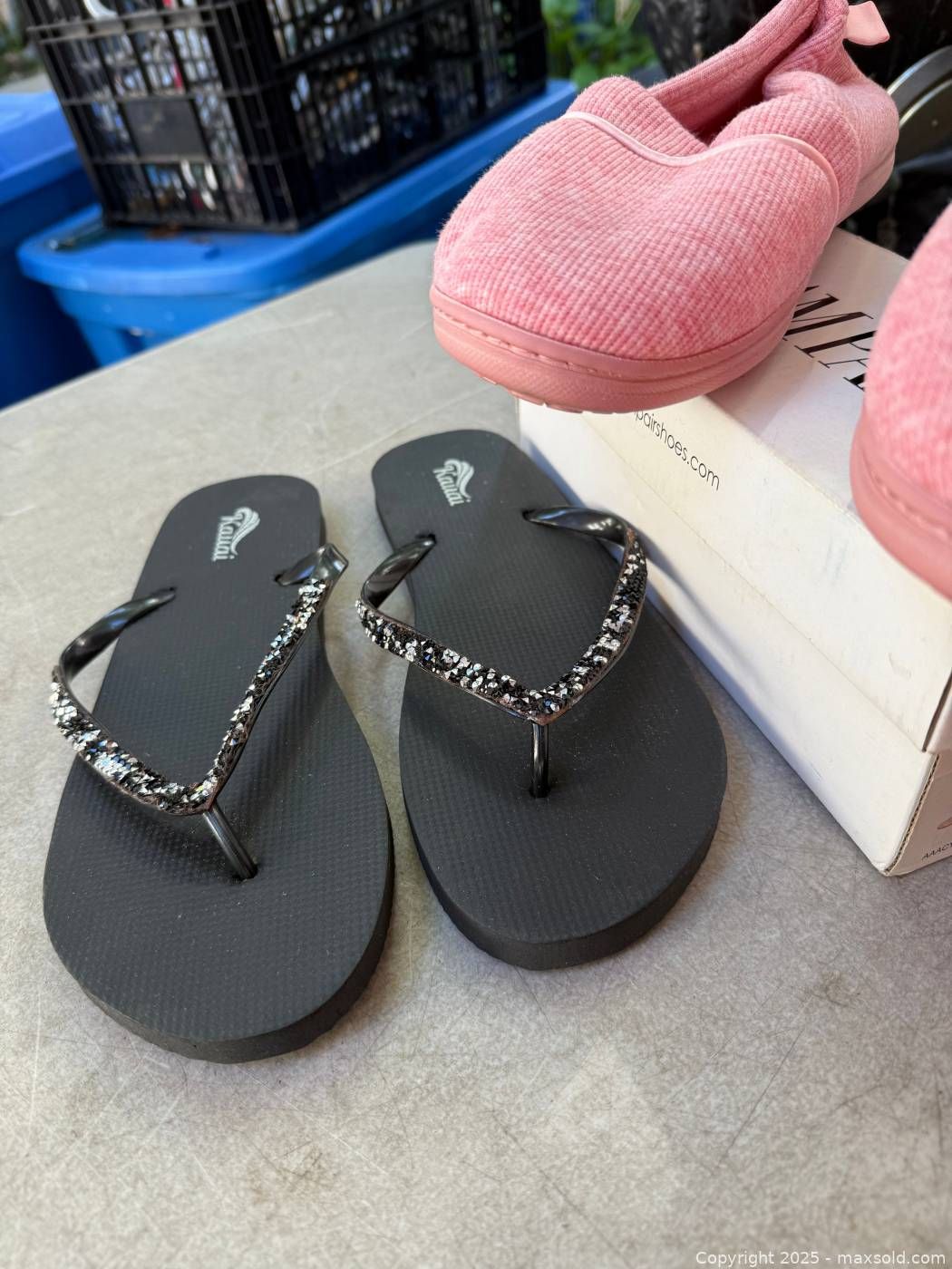 Ladies slippers and flip-flop sandals size 6 | Maxsold