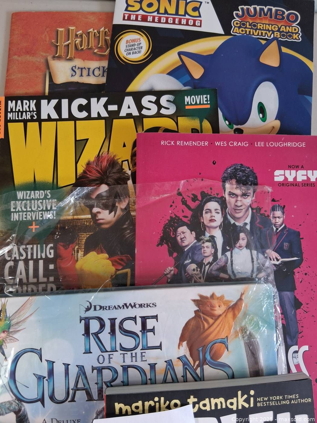 Sci-fi and comic books and magazines lot | Maxsold