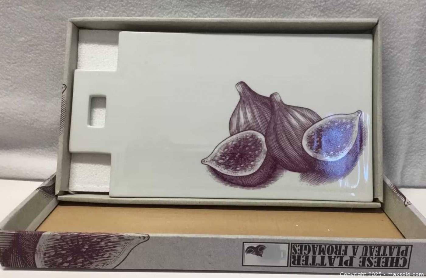 Gourmet Village ceramic cheese platter | Maxsold