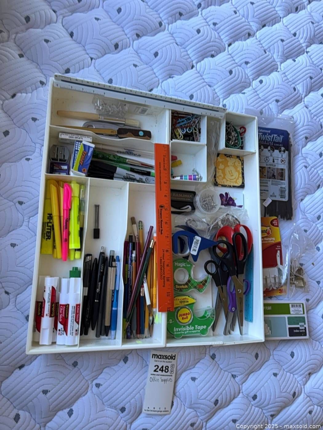 Assorted office supplies and drawer organizer | Maxsold