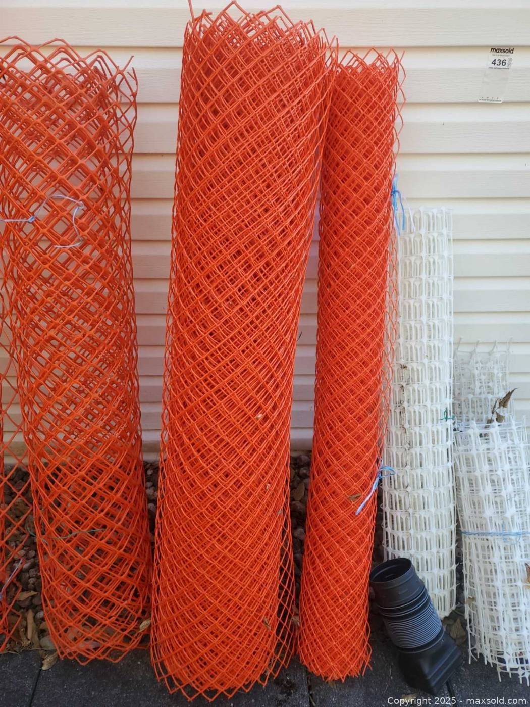 Construction safety cones and temporary snow fencing | Maxsold