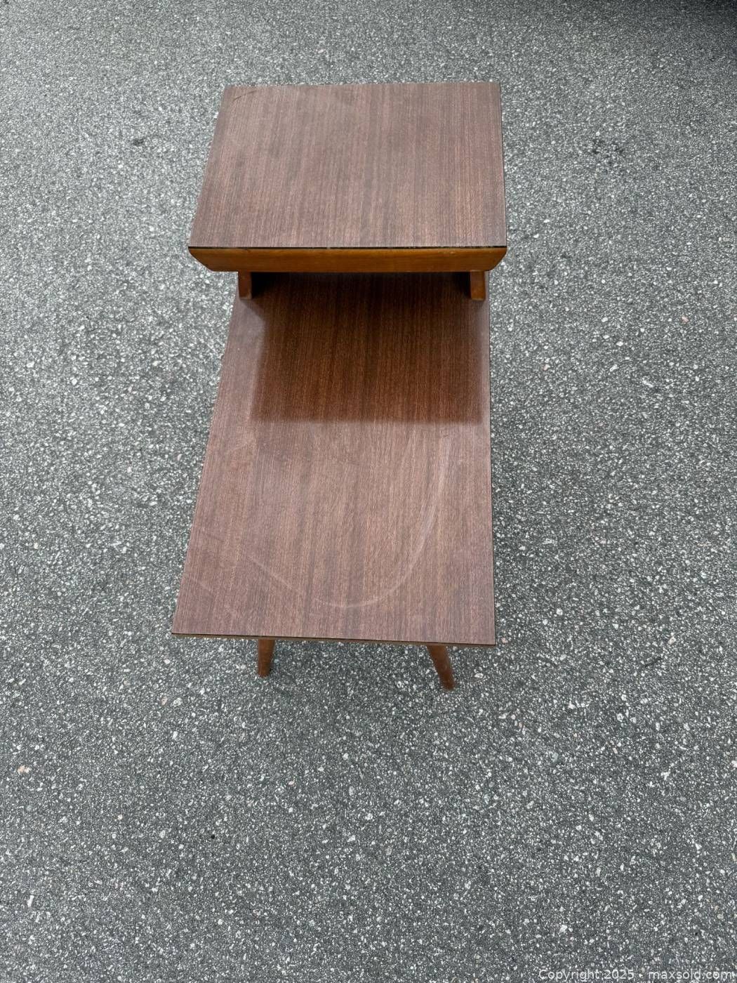 Two tier mid-century modern side table | Maxsold