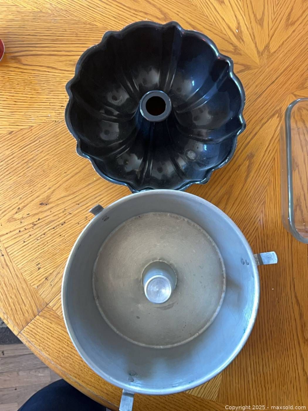 Pyrex & Anchor Hocking bakeware, 4-piece | Maxsold