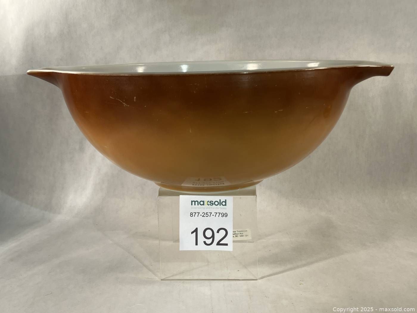 Pyrex #444 Old Orchard Cinderella 4-Qt Mixing Bowl | Maxsold