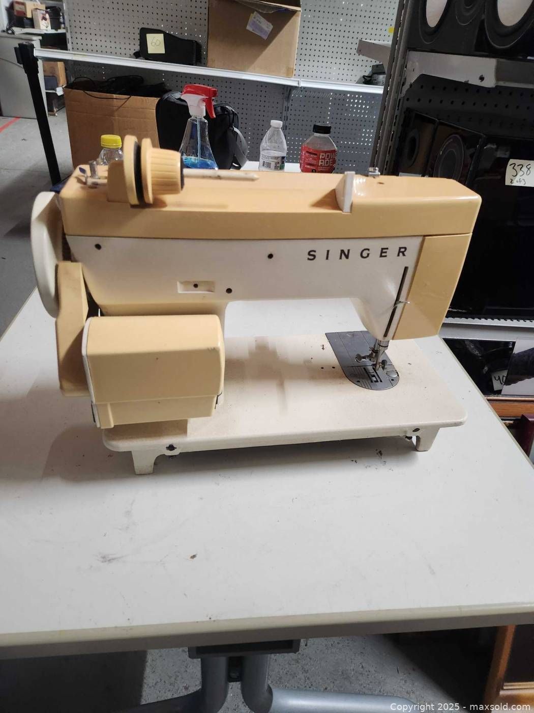 Singer electric sewing machine | Maxsold