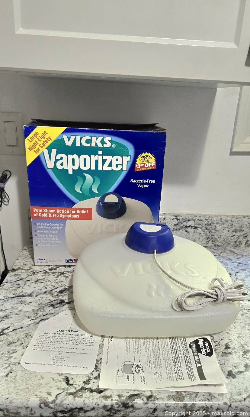 Vicks Warm Steam Vaporizer with box | Maxsold