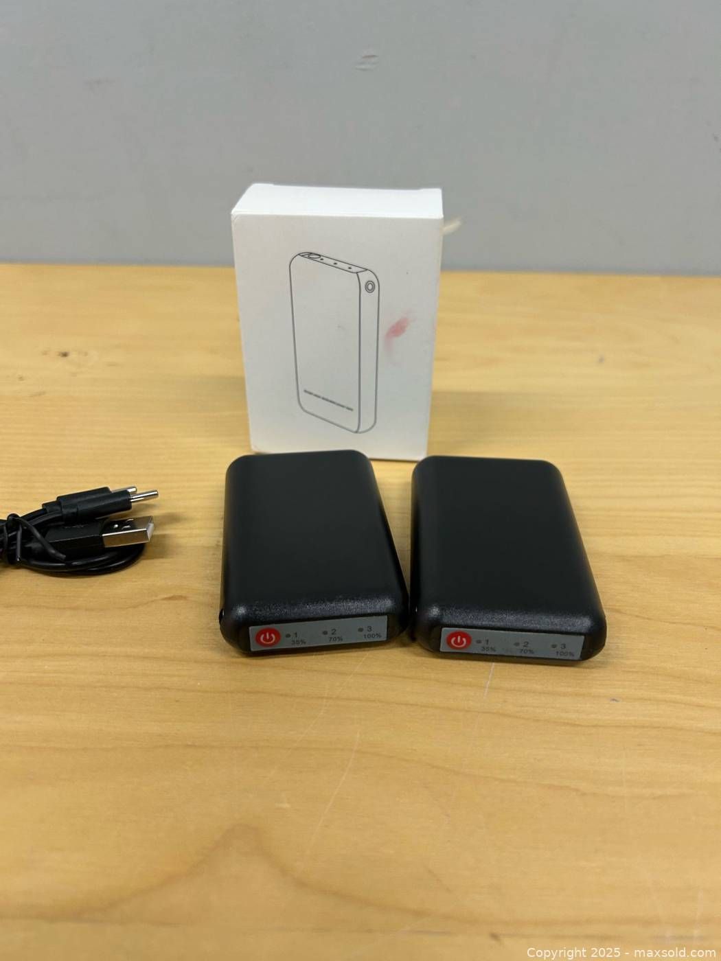 2 Li-Polymer Power Bank Battery Packs | Maxsold