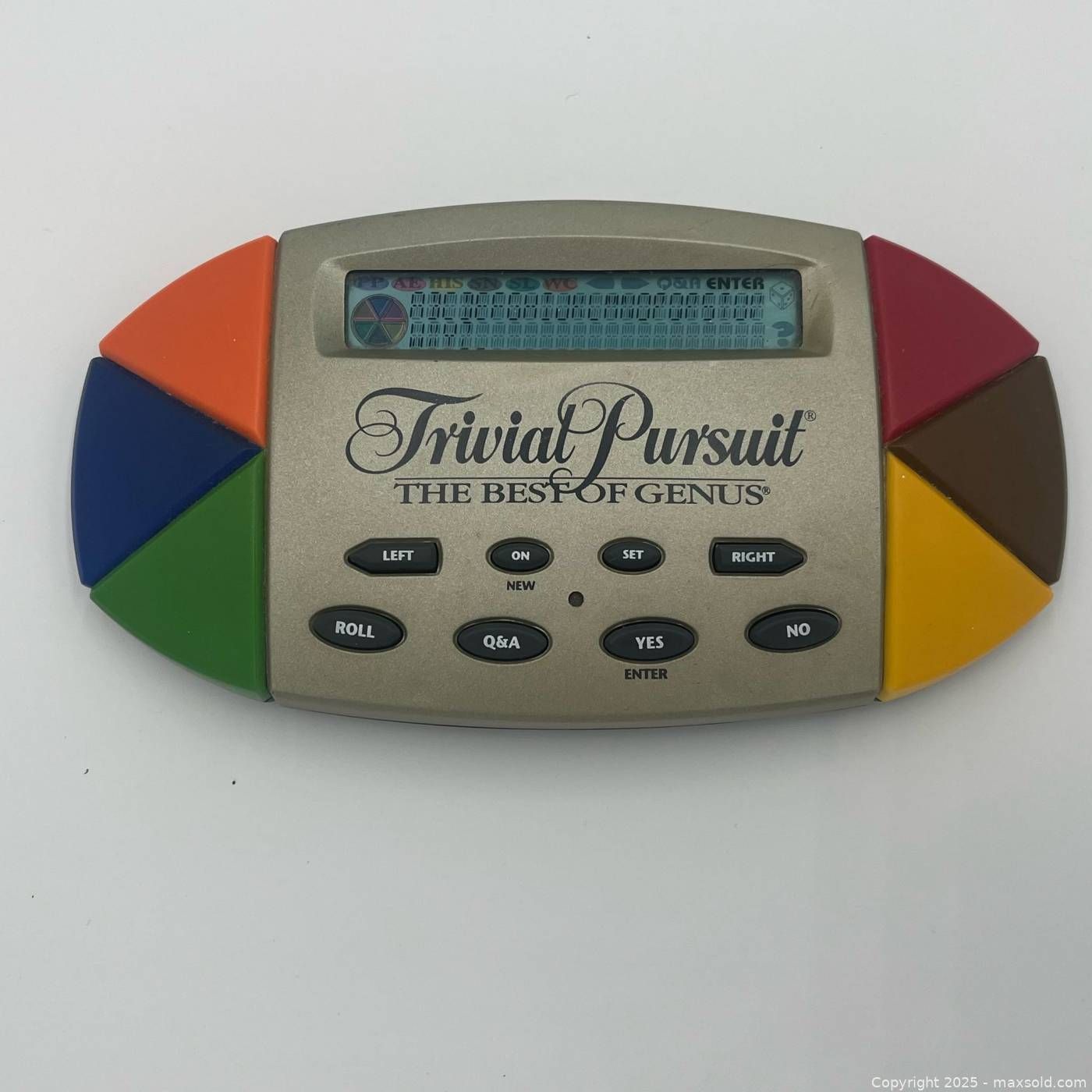 Battery handheld trivia and tic-tac-toe games | Maxsold