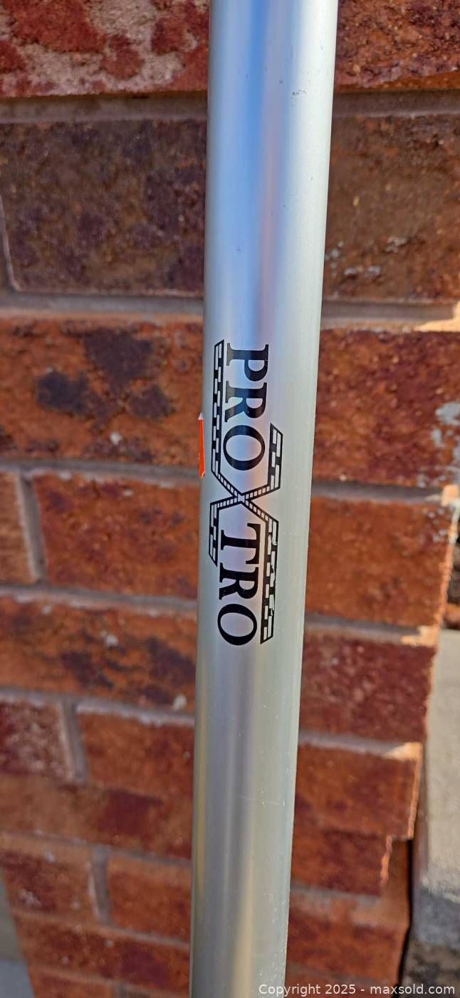 Telescoping Extension Pole for Drywall — Aluminum, Adjustable | Barrie ...