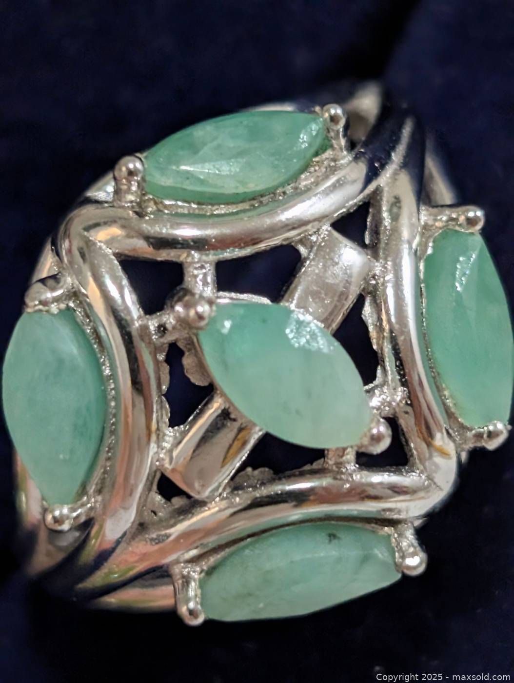 Silver and emerald ring size 5.75 4.72g 1.2ct | Maxsold