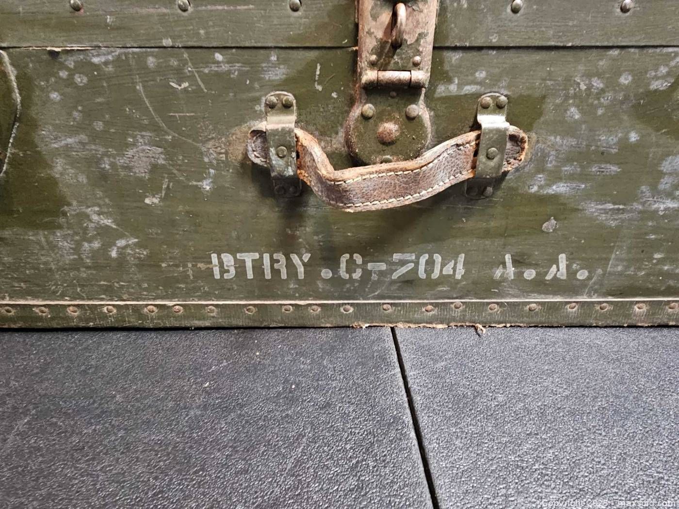 WWII U.S. military foot locker 31"x17"x12" | Maxsold
