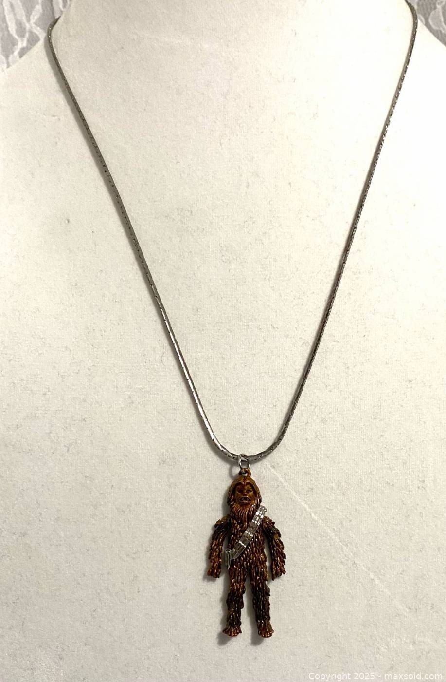 1977 Official Star Wars Chewbacca Necklace | Campbell (California, USA ...
