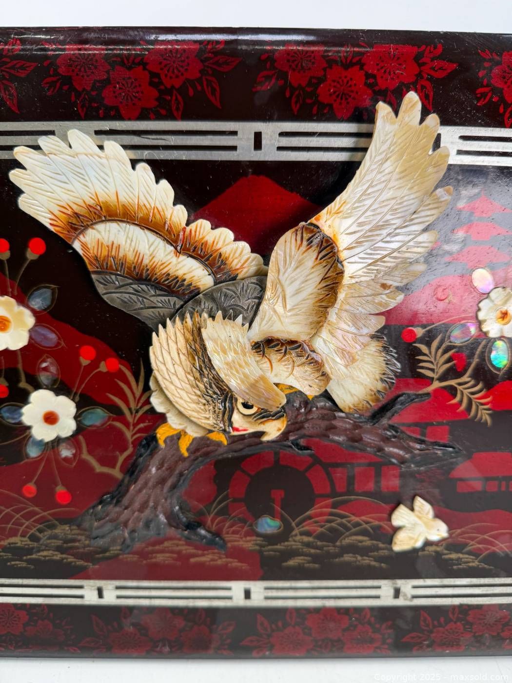 Japanese lacquer shell inlay photo album music box | Maxsold