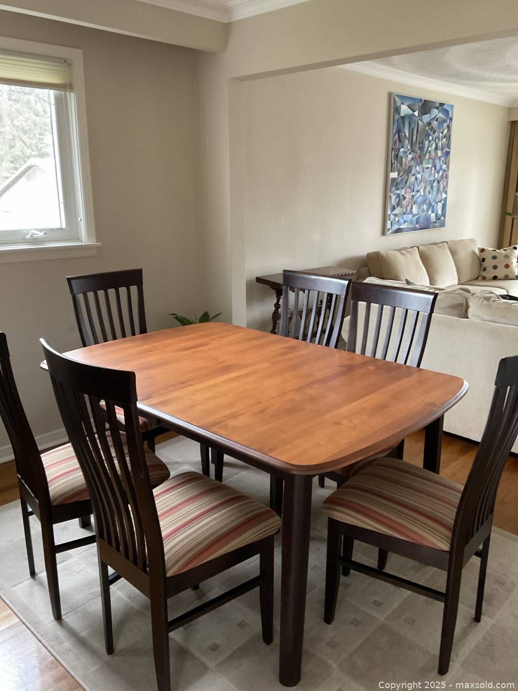 Wooden Dining Table with Six Chairs | Richmond Hill (Ontario, Canada ...