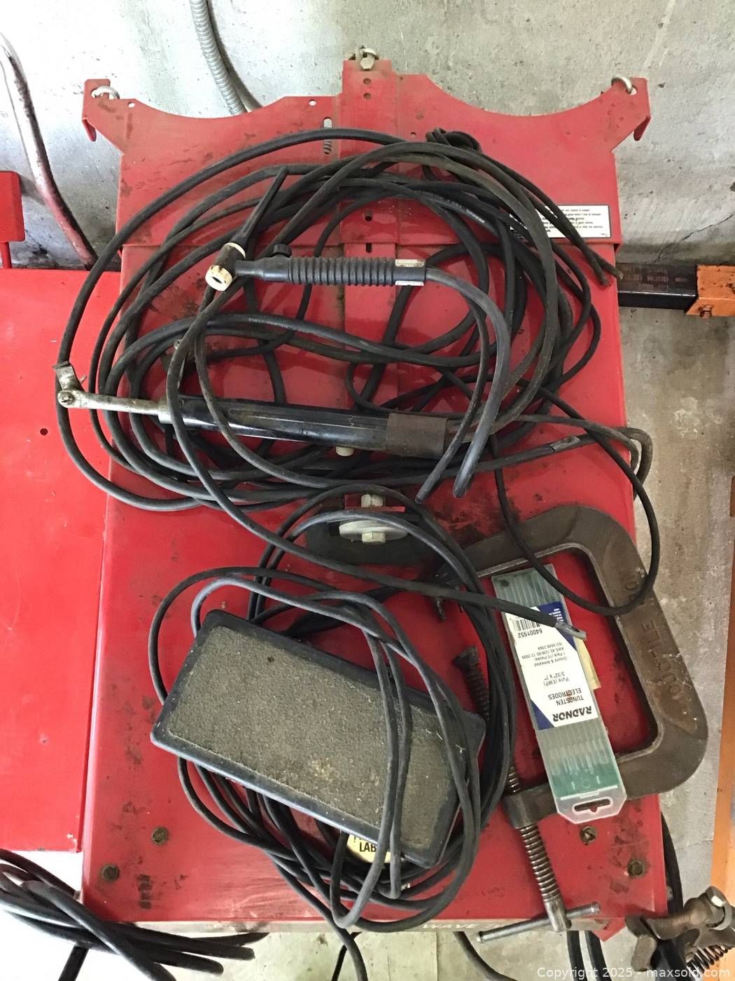 Lincoln Electric Square Wave Tig 255 | Carlisle (Massachusetts, USA ...