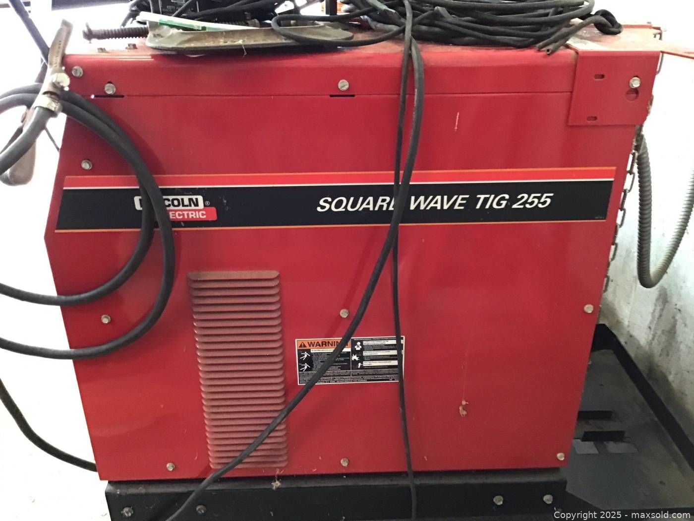 Lincoln Electric Square Wave Tig 255 | Carlisle (Massachusetts, USA ...