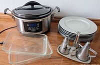 Hamilton Beach programmable slow cooker with Pyrex bakers, 12 charger ...