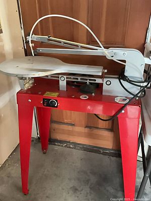 RBI Hawk Precision Scroll Saw 220VS on stand | Maxsold