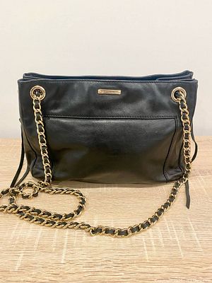 Rebecca Minkoff Swing black leather crossbody bag | Maxsold