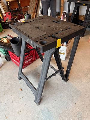 Stanley fold-up work bench | Maxsold