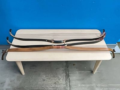 Two traditional recurve bows | Maxsold