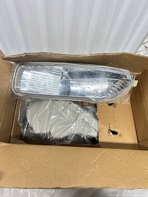 Wezemlight automotive front corner lamp pair | Maxsold