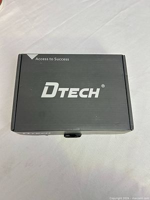 DTech VGA Splitter | Maxsold