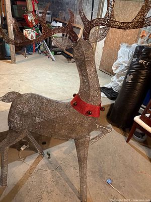 Glittered Wire-Frame Reindeer Decoration | Maxsold