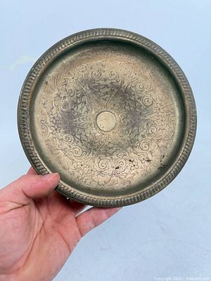 Engraved round brass plate | Maxsold