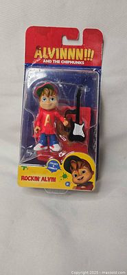 Alvin And The Chipmunks Rockin' Alvin Figure | Maxsold