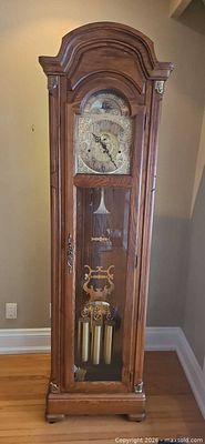Salem mechanical grandfather clock | Maxsold