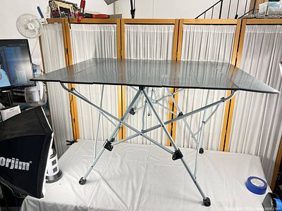 Portable folding aluminum slat-top table | Maxsold