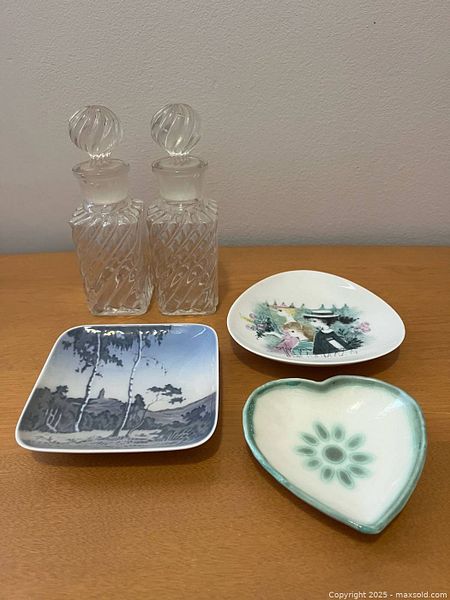 Vintage Rosenthal, Royal Copenhagen, Baccarat vanity items | Maxsold