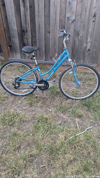 Raleigh Route 18-speed bicycle | Maxsold