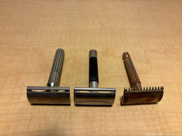 Three vintage mixed-metal safety razors | Maxsold