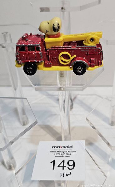 Vintage Snoopy diecast fire truck | Maxsold