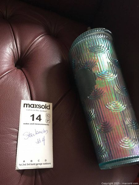 Starbucks 24 oz iridescent textured cold cup | Maxsold