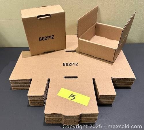 15 Small Cardboard Boxes | Maxsold