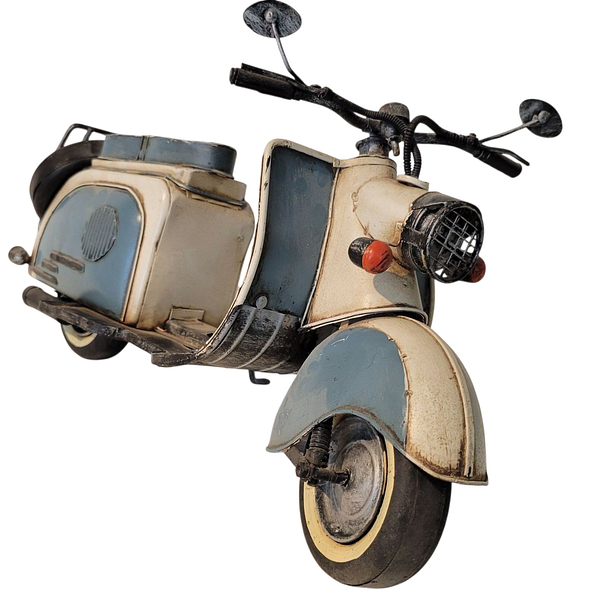 Lambretta tinplate scooter model | Maxsold