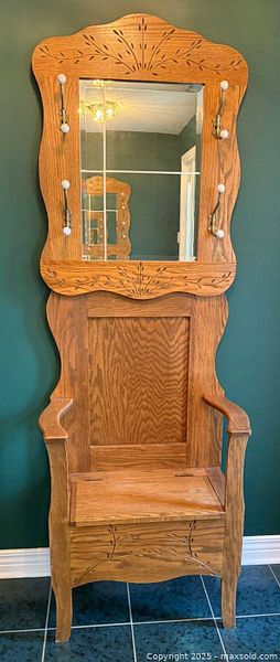 Solid oak hall tree bench with mirror & storage | Maxsold